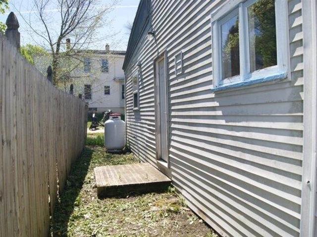 house with 2 bedroom, Pittsfield NH ES104569339