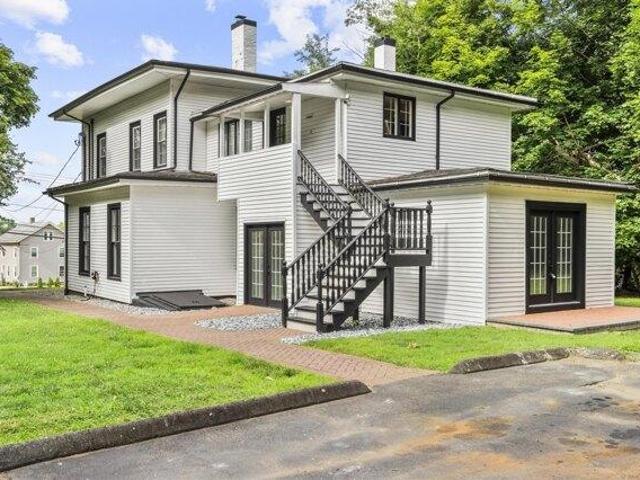house with 2 bedroom, Portland CT DLS102026173