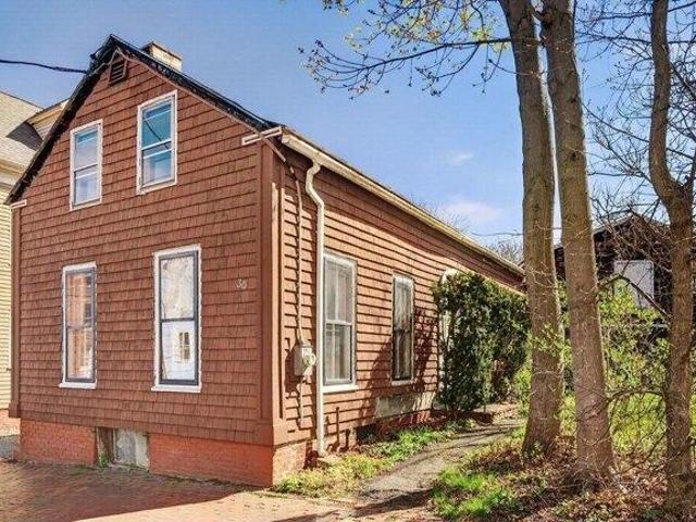 house with 2 bedroom, Portland ME DLS102215165