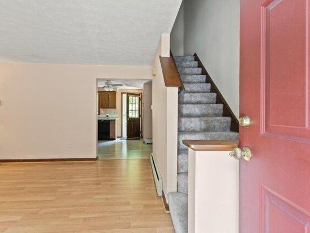 house with 2 bedroom, Portland ME ES105193212