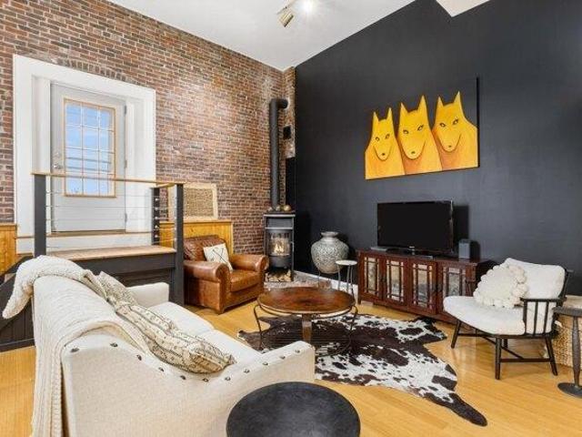 house with 2 bedroom, Portsmouth NH DLS101602153