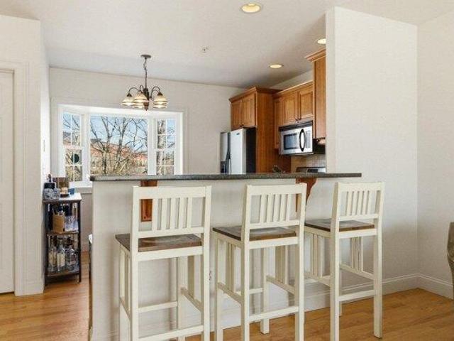 house with 2 bedroom, Portsmouth NH DS104042100