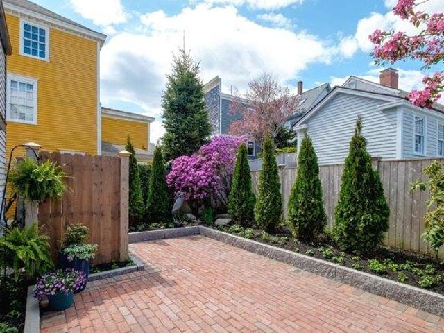 house with 2 bedroom, Portsmouth NH ES104077460