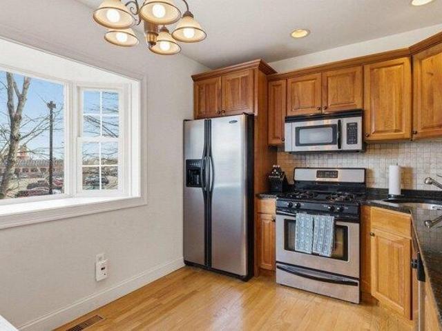 house with 2 bedroom, Portsmouth NH ES104650304