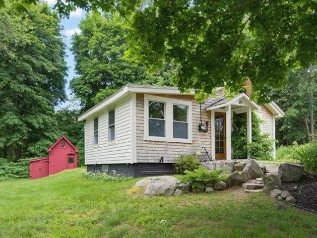 house with 2 bedroom, Portsmouth NH ES103664588