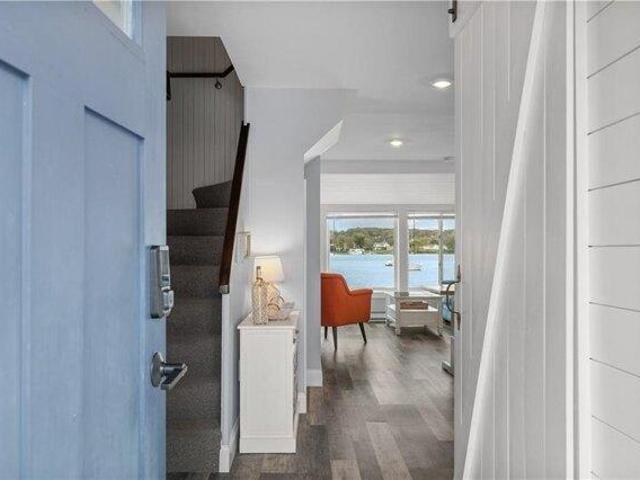 house with 2 bedroom, Portsmouth RI DS103222533