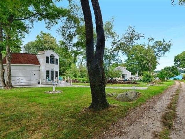 house with 2 bedroom, Portsmouth RI ES104853604
