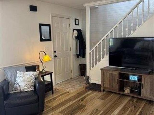 house with 2 bedroom, Portsmouth RI ES105231008
