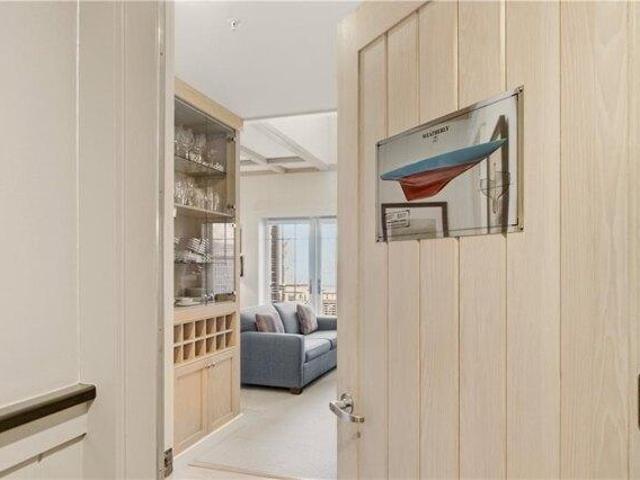 house with 2 bedroom, Portsmouth RI ES103186526