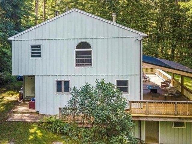 house with 2 bedroom, Pownal VT DS104116592