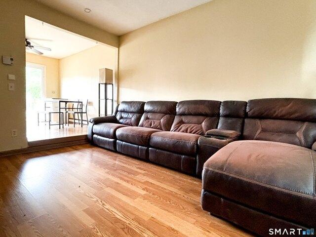 house with 2 bedroom, Plainfield CT DS104112556