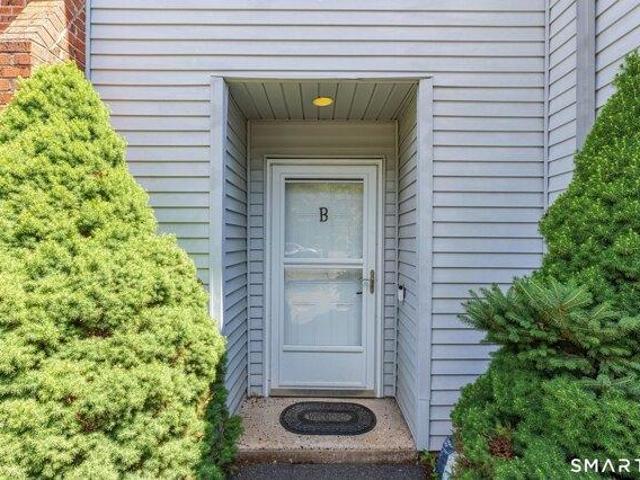 house with 2 bedroom, Plainville CT DS104114692