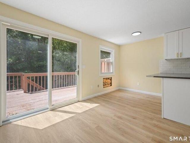 house with 2 bedroom, Plainville CT ES105113936