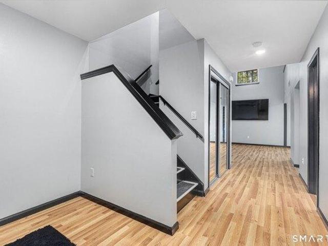 house with 2 bedroom, Plainville CT ES103433697