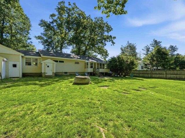 house with 2 bedroom, Plaistow NH DS103965917