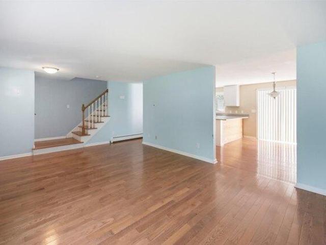 house with 2 bedroom, Plaistow NH ES104792036