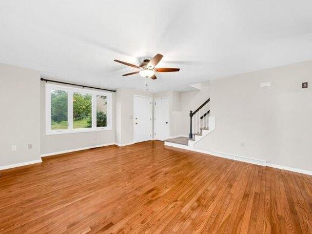 house with 2 bedroom, Plaistow NH ES105116297