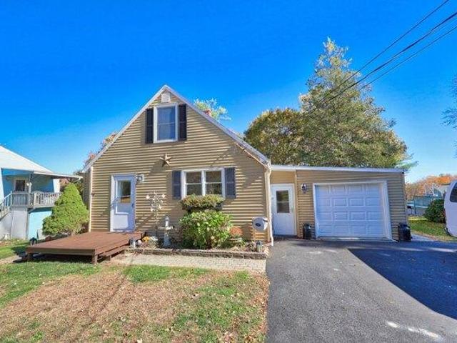 house with 2 bedroom, Plymouth CT DS101780259