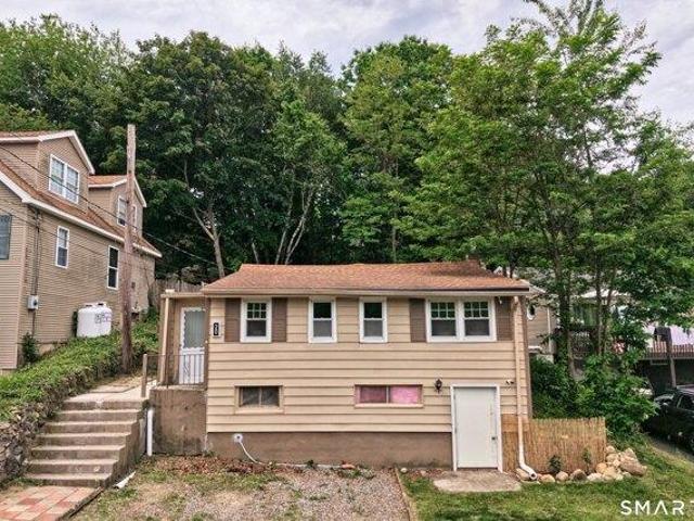 house with 2 bedroom, Plymouth CT DS104113278