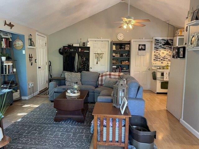 house with 2 bedroom, Plymouth MA ES103494129