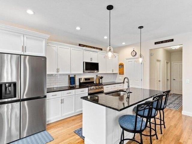 house with 2 bedroom, Plymouth MA ES104043440