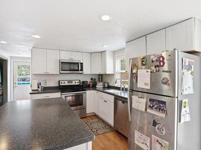 house with 2 bedroom, Plymouth MA ES104044159