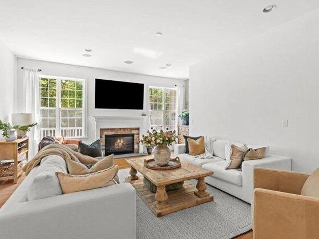 house with 2 bedroom, Plymouth MA ES104076644