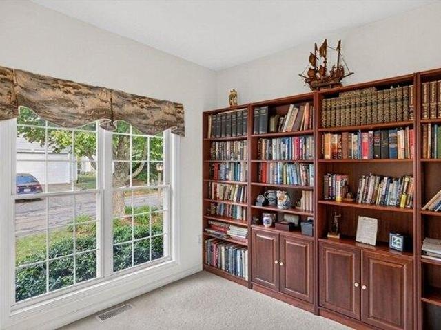 house with 2 bedroom, Plymouth MA ES105122587