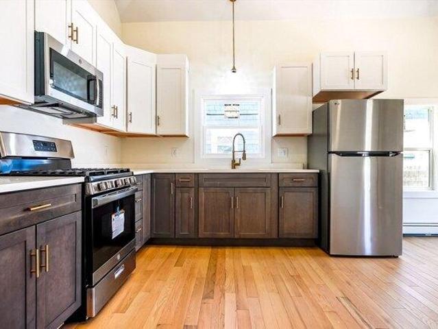 house with 2 bedroom, Providence RI ES104759093