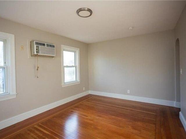 house with 2 bedroom, Providence RI ES104810398