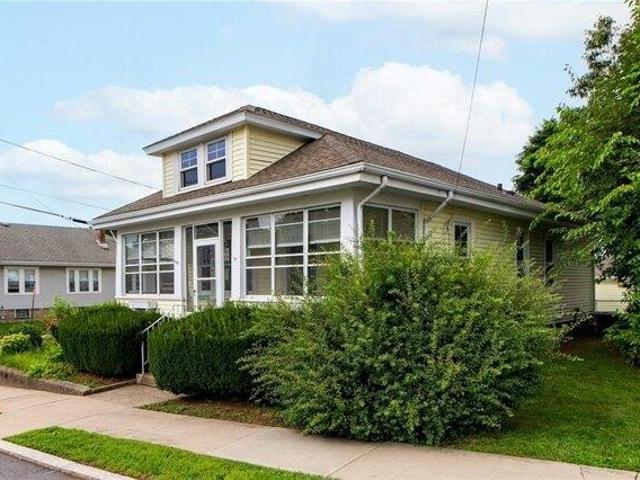 house with 2 bedroom, Providence RI ES105079829