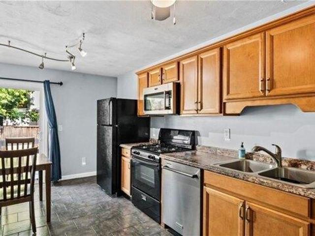 house with 2 bedroom, Providence RI ES105080674