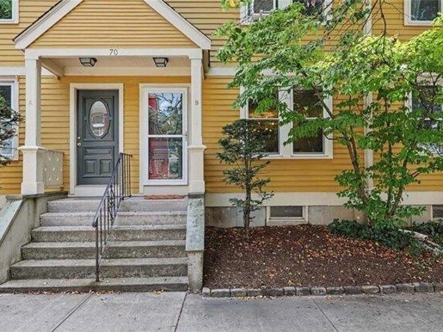 house with 2 bedroom, Providence RI ES105230980
