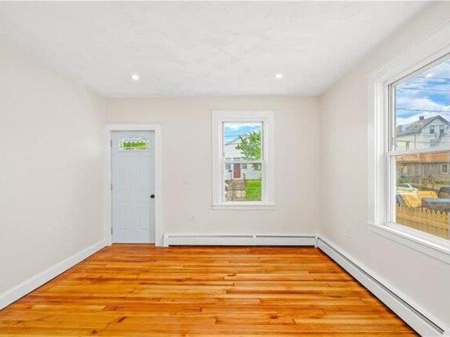 house with 2 bedroom, Providence RI ES103929065