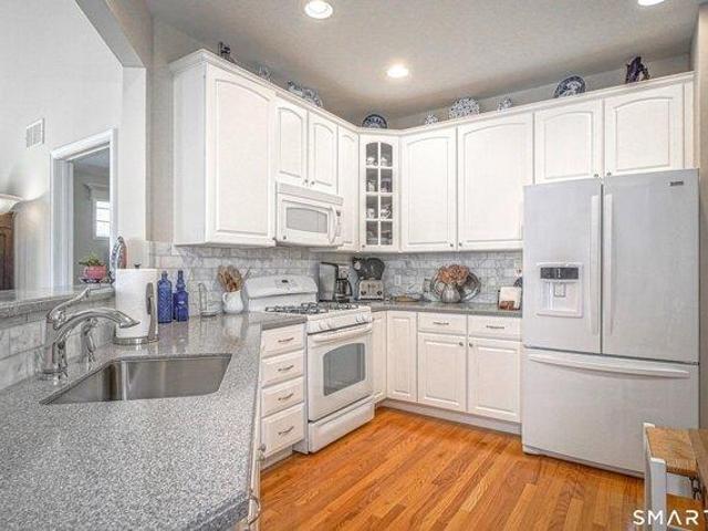 house with 2 bedroom, Prospect CT ES104607663