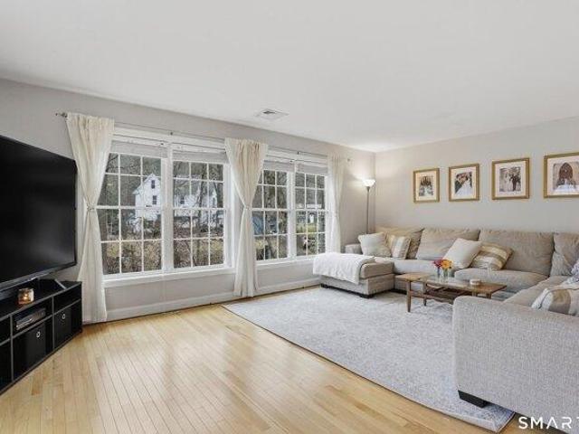 house with 2 bedroom, Putnam CT ES103188697