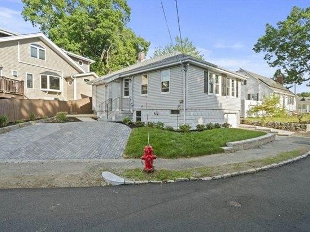 house with 2 bedroom, Quincy MA ES103437736
