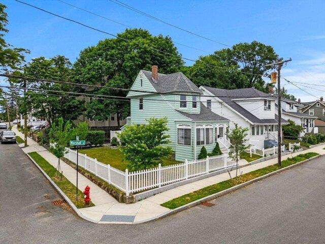 house with 2 bedroom, Quincy MA ES104233047
