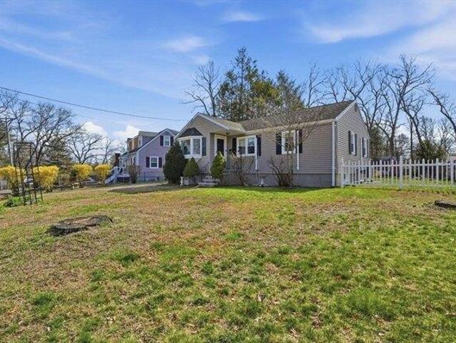 house with 2 bedroom, Randolph MA DS102585520