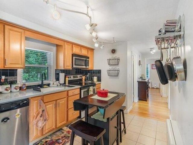 house with 2 bedroom, Randolph MA ES105160453