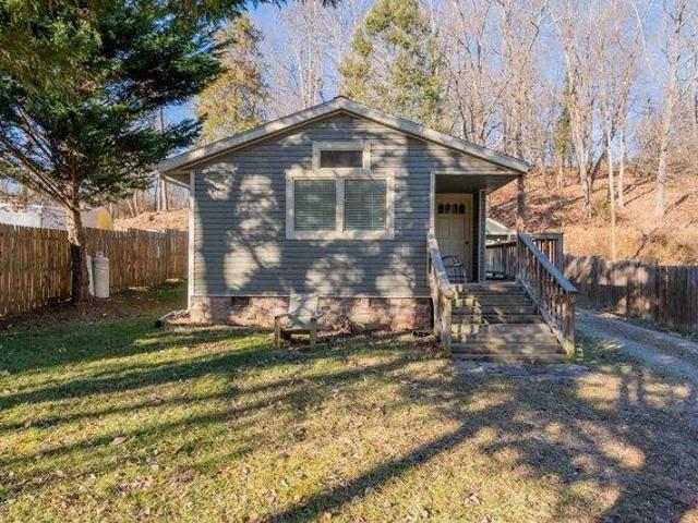 house with 2 bedroom, Radford VA ES88363477