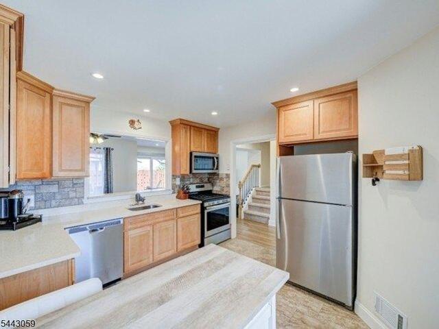 house with 2 bedroom, Raritan NJ ES105203959