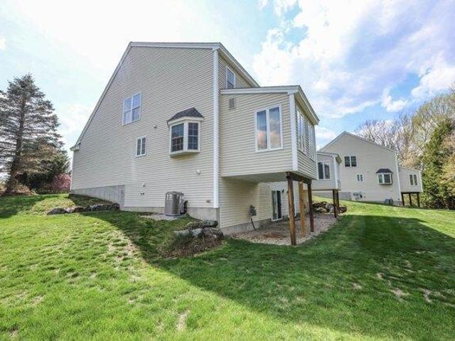 house with 2 bedroom, Raymond NH DLS103127478