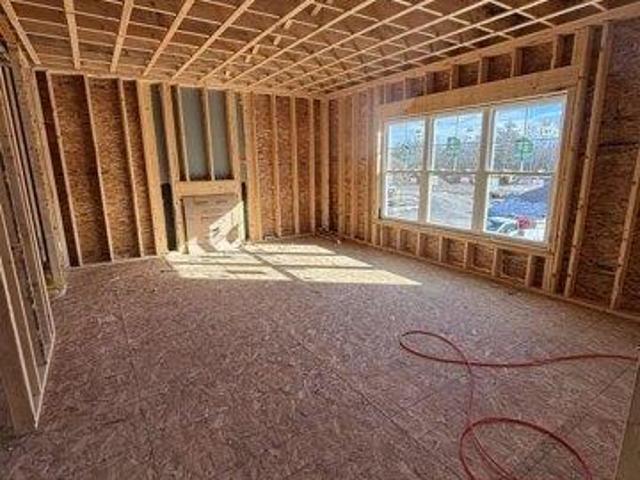 house with 2 bedroom, Raymond NH ES104044213