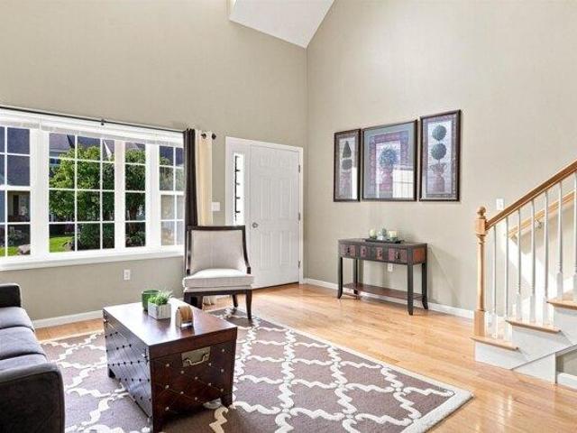 house with 2 bedroom, Raymond NH ES105107110