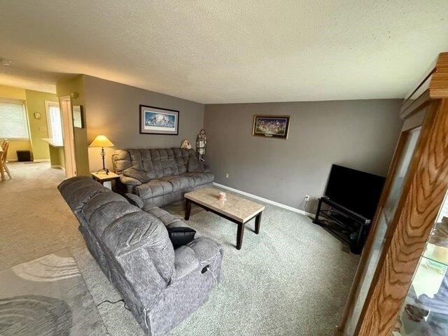 house with 2 bedroom, Raymond NH ES105115931