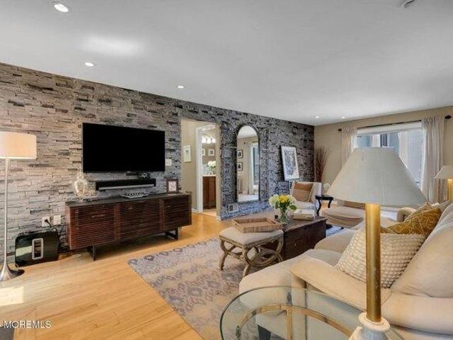 house with 2 bedroom, Red Bank NJ ES105122866