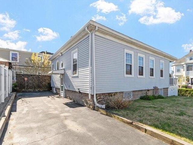 house with 2 bedroom, Revere MA DLS102369510