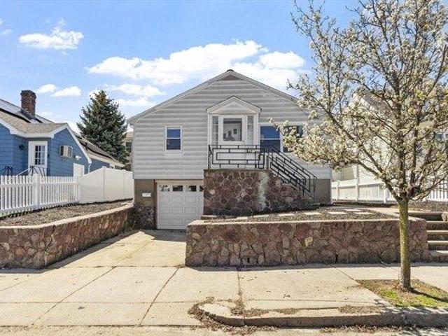 house with 2 bedroom, Revere MA DLS103070685