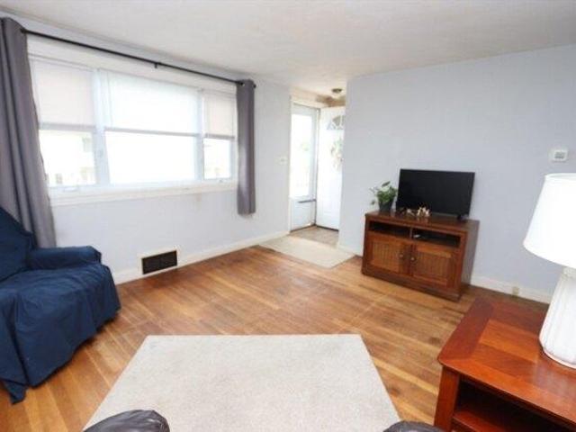 house with 2 bedroom, Revere MA ES104605382